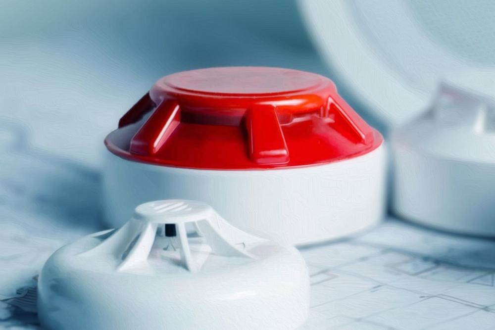 Smoke Detectors vs CO Detectors: Understanding the Essential Safety ...
